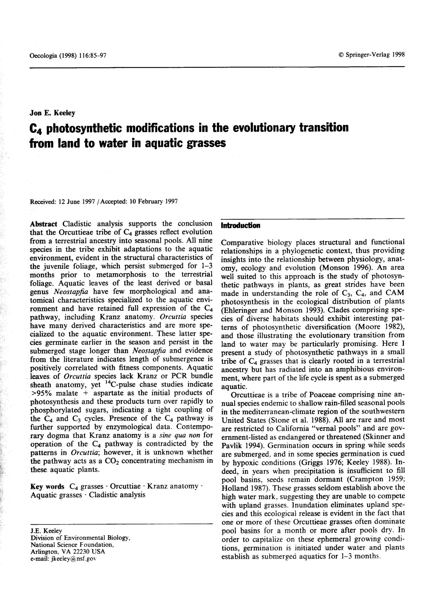 C4 photosynthetic modifications in the evolutionary transition from ...